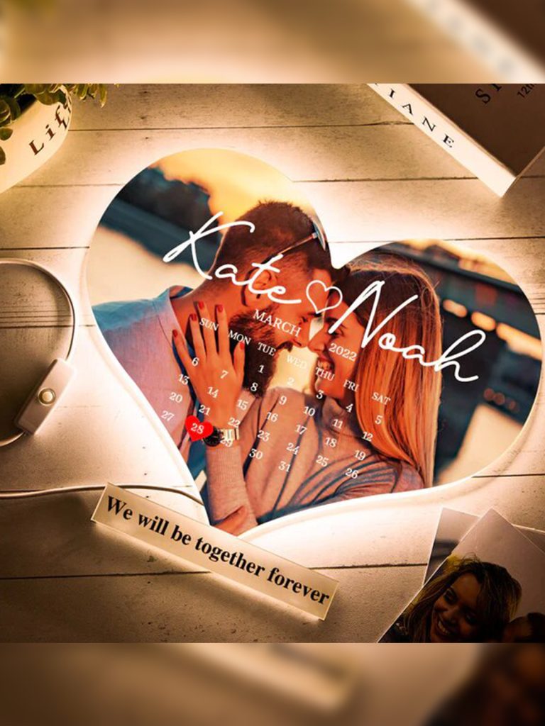 Personalized Couple Calendar Heart-shaped Night Light